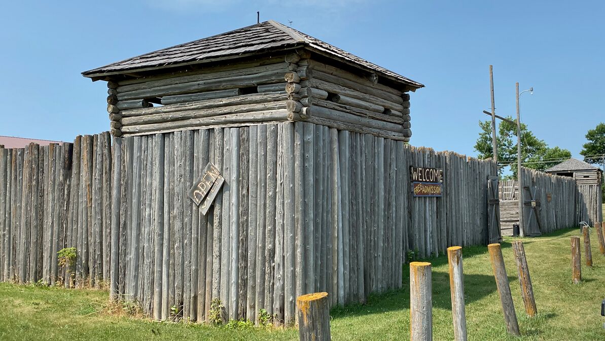 Fort Pipestone - FortWiki Historic U.S. and Canadian Forts