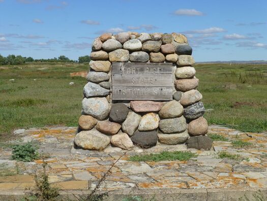 Fort Rice (1) - FortWiki Historic U.S. and Canadian Forts